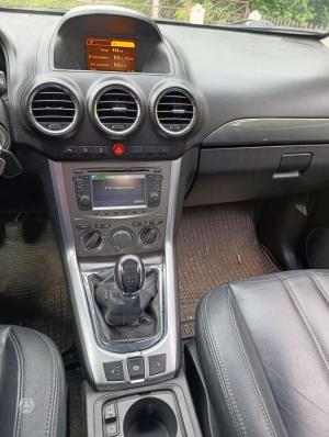 Grey Opel Antara 2012 in Siauliai, with an engine capacity of 2.23 L and mileage of 201 thousand km for 5400 €, photo 12 on AUTOMOTO.COM.LV