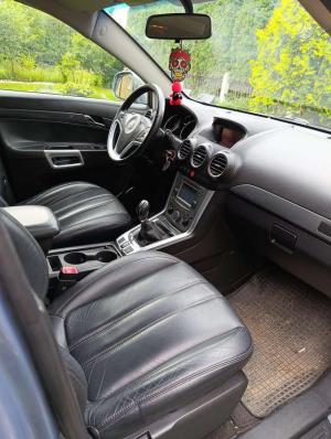 Grey Opel Antara 2012 in Siauliai, with an engine capacity of 2.23 L and mileage of 201 thousand km for 5400 €, photo 11 on AUTOMOTO.COM.LV