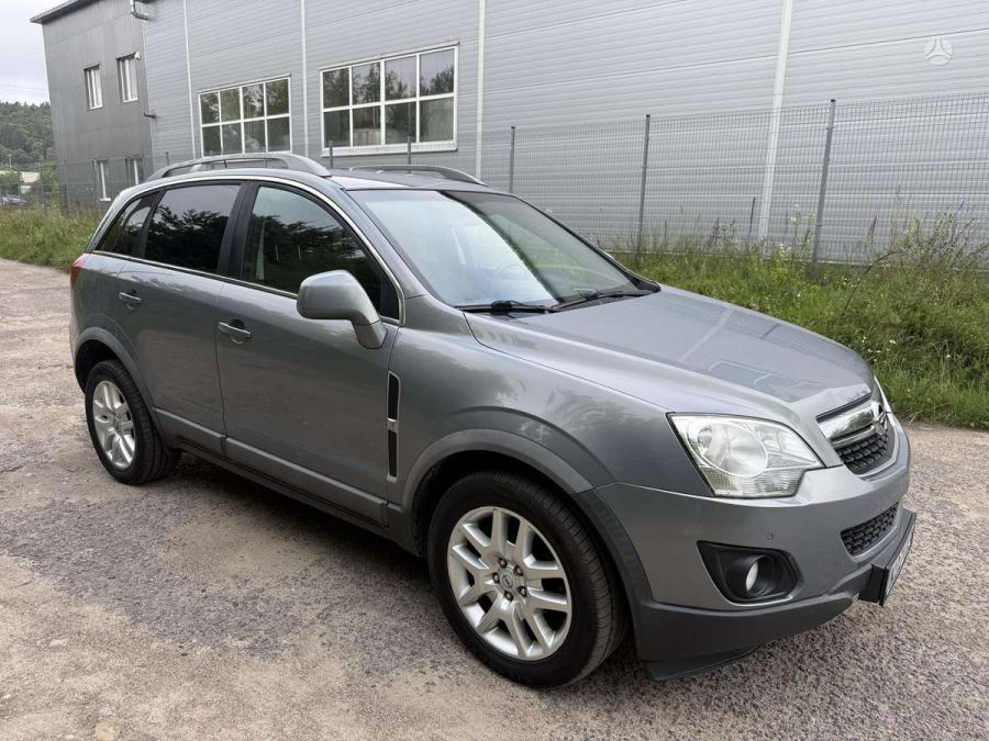 Grey Opel Antara 2012 in Vilnius, with an engine capacity of 2.23 L and mileage of 257 thousand km for 3500 €, photo 4 on AUTOMOTO.COM.LV