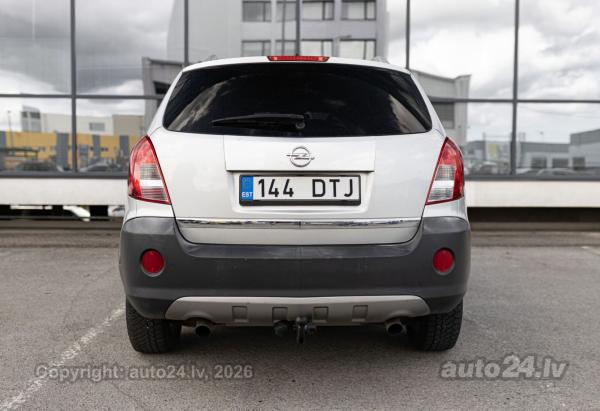 Grey Opel Antara 2012 in Tallinn, with an engine capacity of 2.20 L and mileage of 186 thousand km for 2999 €, photo 5 on AUTOMOTO.COM.LV