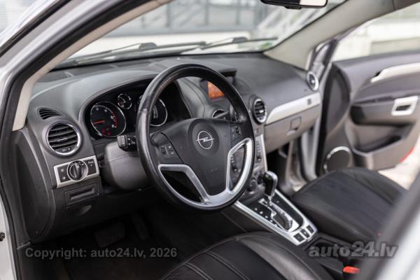 Grey Opel Antara 2012 in Tallinn, with an engine capacity of 2.20 L and mileage of 186 thousand km for 2999 €, photo 9 on AUTOMOTO.COM.LV