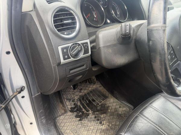 Opel Antara 2012 Panevēža vietnē Pelēks Opel Antara 2012 Panevēža, ar dzinēja tilpumu 2.23 L un nobraukumu 332 tūkst. km par 4250 €, foto 11 vietnē AUTOMOTO.COM.LV