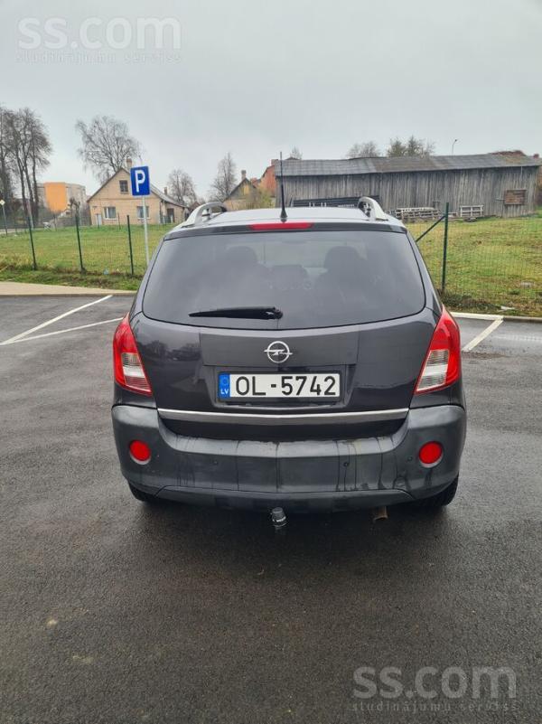 Grey Opel Antara 2013 in Ludza, with an engine capacity of 2.20 L and mileage of 0 thousand km for 5900 €, photo 3 on AUTOMOTO.COM.LV