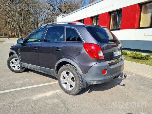 Grey Opel Antara 2013 in Bauska, with an engine capacity of 2.20 L and mileage of 226 thousand km for 3999 €, photo 2 on AUTOMOTO.COM.LV