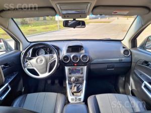 Grey Opel Antara 2013 in Bauska, with an engine capacity of 2.20 L and mileage of 226 thousand km for 3999 €, photo 6 on AUTOMOTO.COM.LV