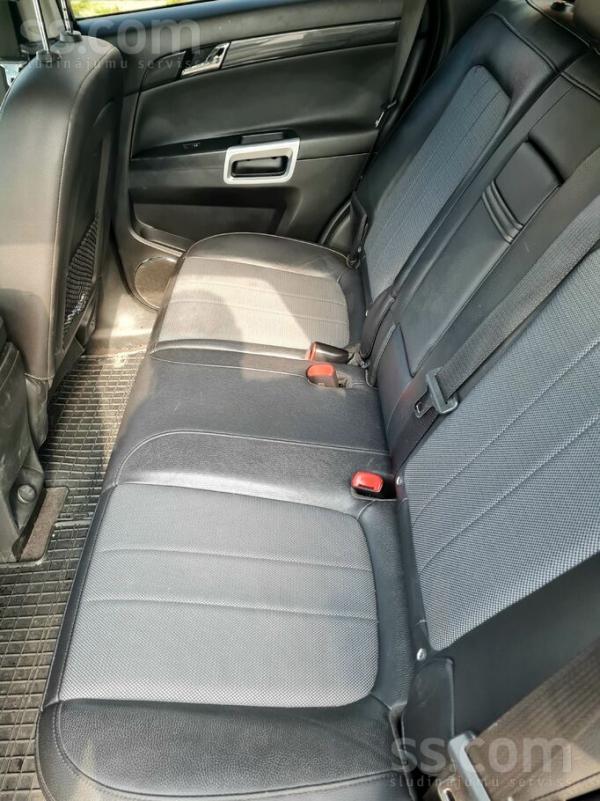 Grey Opel Antara 2013 in Bauska, with an engine capacity of 2.20 L and mileage of 226 thousand km for 3999 €, photo 8 on AUTOMOTO.COM.LV