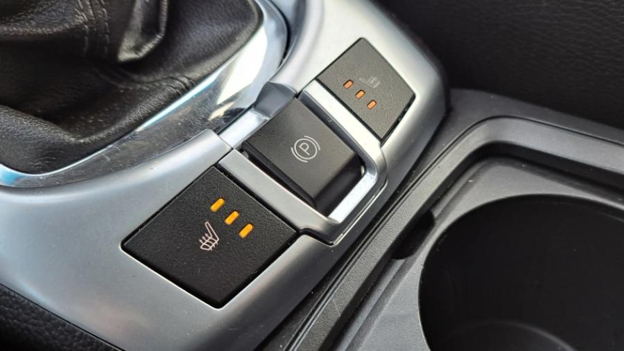 Pelēks Opel Antara 2013 Rīga, ar dzinēja tilpumu 2.20 L un nobraukumu 256 tūkst. km par 6590 €, foto 22 vietnē AUTOMOTO.COM.LV