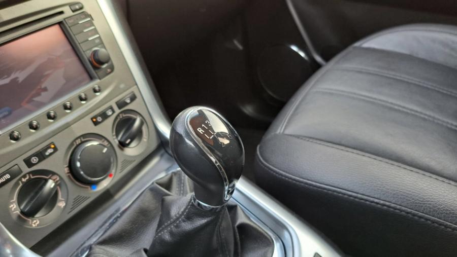 Pelēks Opel Antara 2013 Rīga, ar dzinēja tilpumu 2.20 L un nobraukumu 256 tūkst. km par 6590 €, foto 24 vietnē AUTOMOTO.COM.LV