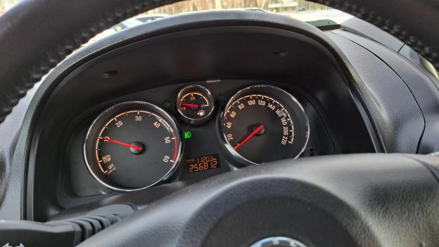 Pelēks Opel Antara 2013 Rīga, ar dzinēja tilpumu 2.20 L un nobraukumu 256 tūkst. km par 6590 €, foto 36 vietnē AUTOMOTO.COM.LV