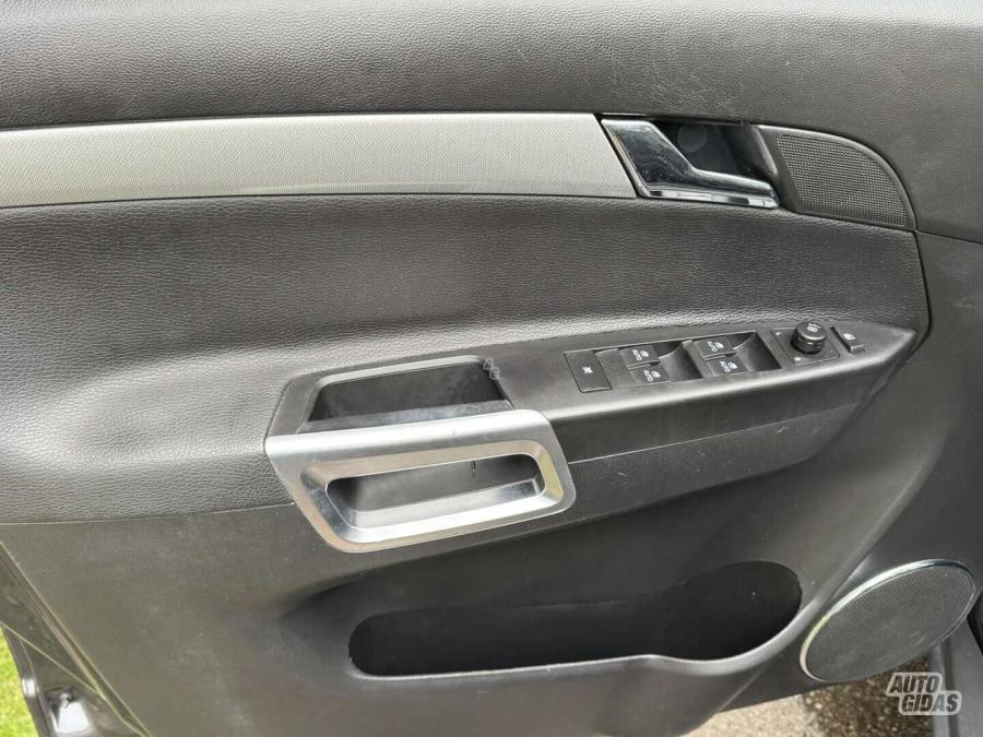 Grey Opel Antara 2013 in Marijampole, with an engine capacity of 2.20 L and mileage of 160 thousand km for 5400 €, photo 12 on AUTOMOTO.COM.LV