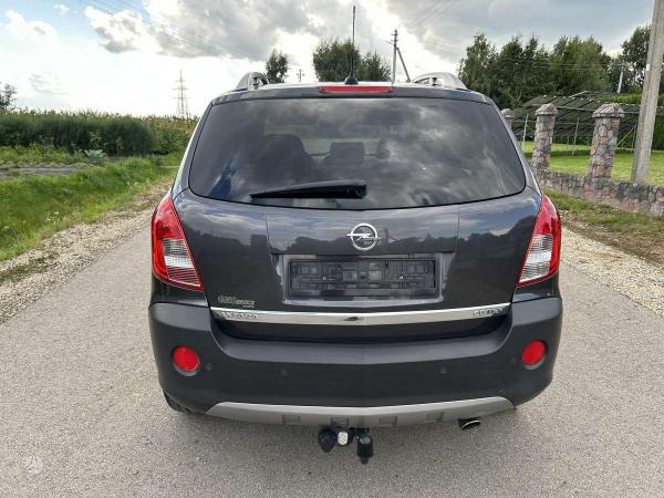 Grey Opel Antara 2013 in Panevezys, with an engine capacity of 2.20 L and mileage of 231 thousand km for 4799 €, photo 5 on AUTOMOTO.COM.LV