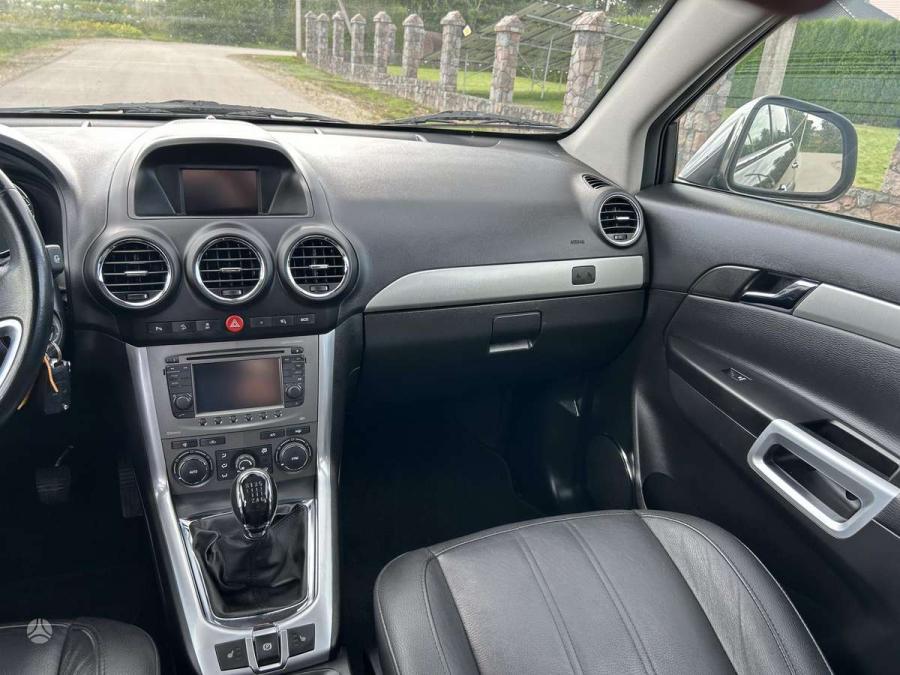 Grey Opel Antara 2013 in Panevezys, with an engine capacity of 2.20 L and mileage of 231 thousand km for 4799 €, photo 18 on AUTOMOTO.COM.LV