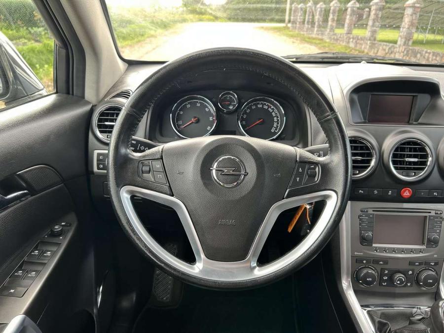 Grey Opel Antara 2013 in Panevezys, with an engine capacity of 2.20 L and mileage of 231 thousand km for 4799 €, photo 20 on AUTOMOTO.COM.LV