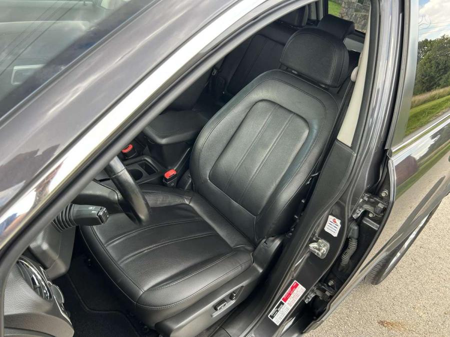 Grey Opel Antara 2013 in Panevezys, with an engine capacity of 2.20 L and mileage of 231 thousand km for 4799 €, photo 22 on AUTOMOTO.COM.LV