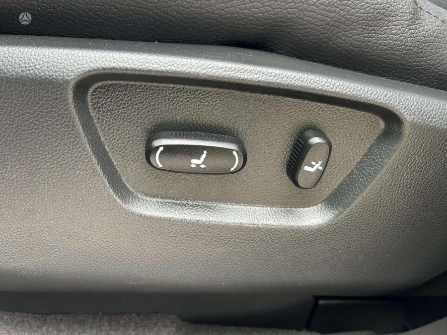 Grey Opel Antara 2013 in Panevezys, with an engine capacity of 2.20 L and mileage of 231 thousand km for 4799 €, photo 26 on AUTOMOTO.COM.LV