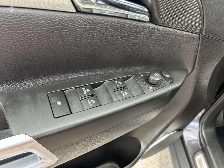 Grey Opel Antara 2013 in Panevezys, with an engine capacity of 2.20 L and mileage of 231 thousand km for 4799 €, photo 28 on AUTOMOTO.COM.LV