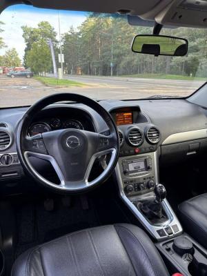 Grey Opel Antara 2013 in Druskininkai, with an engine capacity of 2.23 L and mileage of 185 thousand km for 4899 €, photo 14 on AUTOMOTO.COM.LV