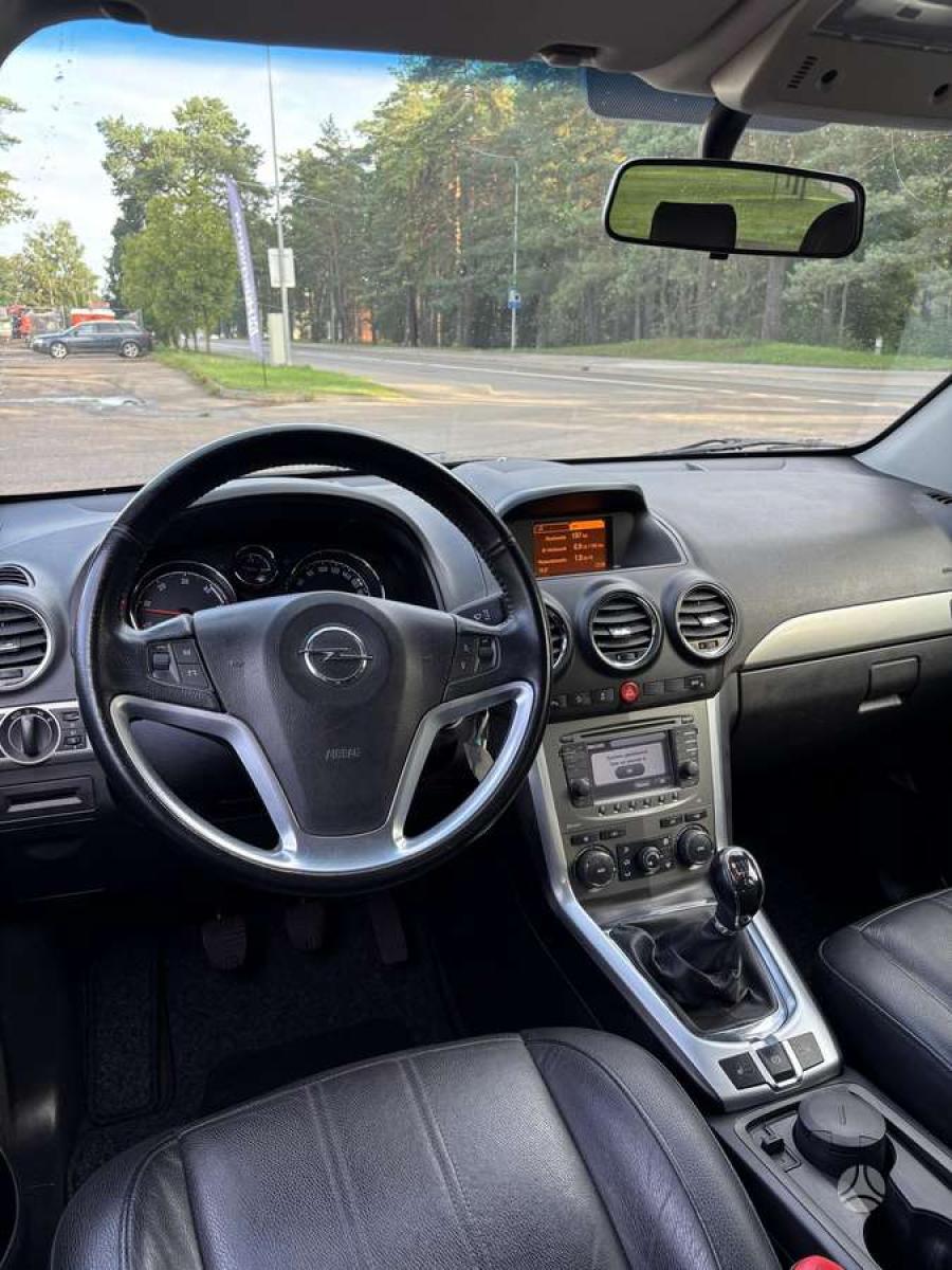 Grey Opel Antara 2013 in Druskininkai, with an engine capacity of 2.23 L and mileage of 185 thousand km for 4899 €, photo 14 on AUTOMOTO.COM.LV