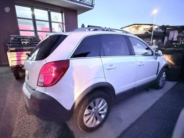 Grey Opel Antara 2015 in Kaunas, with an engine capacity of 2.23 L and mileage of 197 thousand km for 4900 €, photo 4 on AUTOMOTO.COM.LV