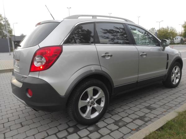 Opel Antara 2007 in Kretinga on AUTOMOTO.COM.LV Grey Opel Antara 2007 in Kretinga, with an engine capacity of 2.00 L and mileage of 228 thousand km for 1650 €, photo 7 on AUTOMOTO.COM.LV