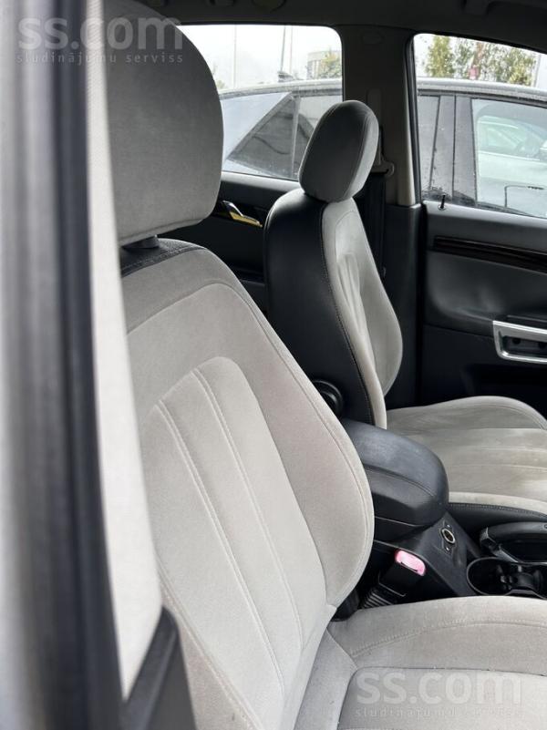 Grey Opel Antara 2010 in Riga, with an engine capacity of 2.00 L and mileage of 0 thousand km for 2400 €, photo 5 on AUTOMOTO.COM.LV