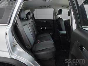 Grey Opel Antara 2012 in Riga, with an engine capacity of 2.20 L and mileage of 219 thousand km for 3980 €, photo 9 on AUTOMOTO.COM.LV