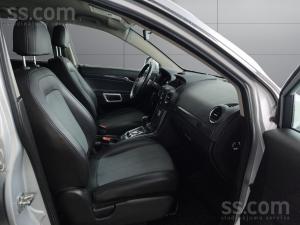 Grey Opel Antara 2012 in Riga, with an engine capacity of 2.20 L and mileage of 219 thousand km for 3980 €, photo 12 on AUTOMOTO.COM.LV
