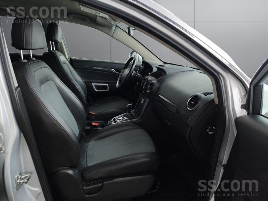 Grey Opel Antara 2012 in Riga, with an engine capacity of 2.20 L and mileage of 219 thousand km for 3980 €, photo 12 on AUTOMOTO.COM.LV
