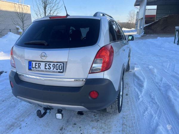 Grey Opel Antara 2012 in Vilnius, with an engine capacity of 2.20 L and mileage of 147 thousand km for 5950 €, photo 2 on AUTOMOTO.COM.LV