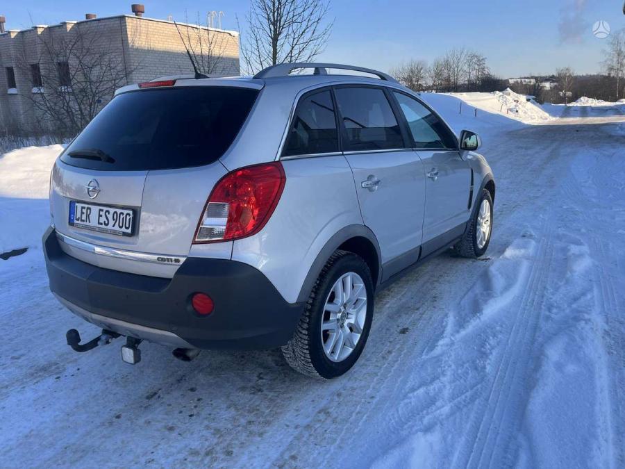 Grey Opel Antara 2012 in Vilnius, with an engine capacity of 2.20 L and mileage of 147 thousand km for 5950 €, photo 4 on AUTOMOTO.COM.LV