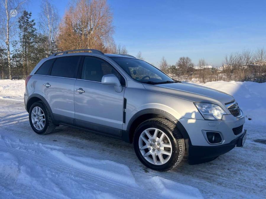 Grey Opel Antara 2012 in Vilnius, with an engine capacity of 2.20 L and mileage of 147 thousand km for 5950 €, photo 9 on AUTOMOTO.COM.LV