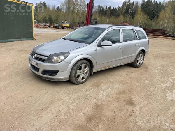 Pelēks Opel Antara 2006 Jēkabpils, ar dzinēja tilpumu 1.90 L un nobraukumu 394 tūkst. km par 1250 €, foto 1 vietnē AUTOMOTO.COM.LV