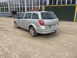 Pelēks Opel Antara 2006 Jēkabpils, ar dzinēja tilpumu 1.90 L un nobraukumu 394 tūkst. km par 1250 €, foto 5 vietnē AUTOMOTO.COM.LV
