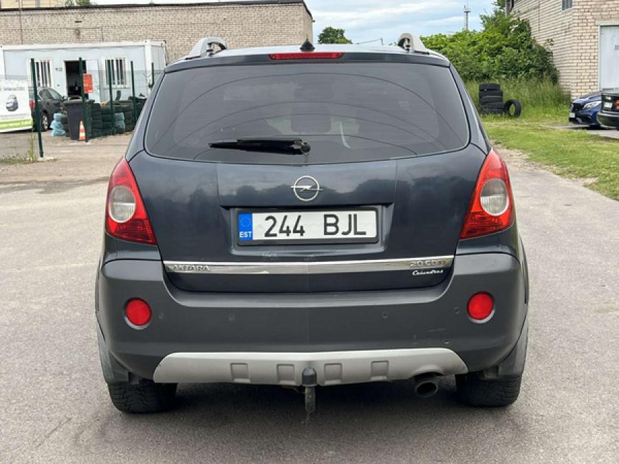 Pelēks Opel Antara 2007 Narva, ar dzinēja tilpumu 2.00 L un nobraukumu 235 tūkst. km par 2499 €, foto 9 vietnē AUTOMOTO.COM.LV
