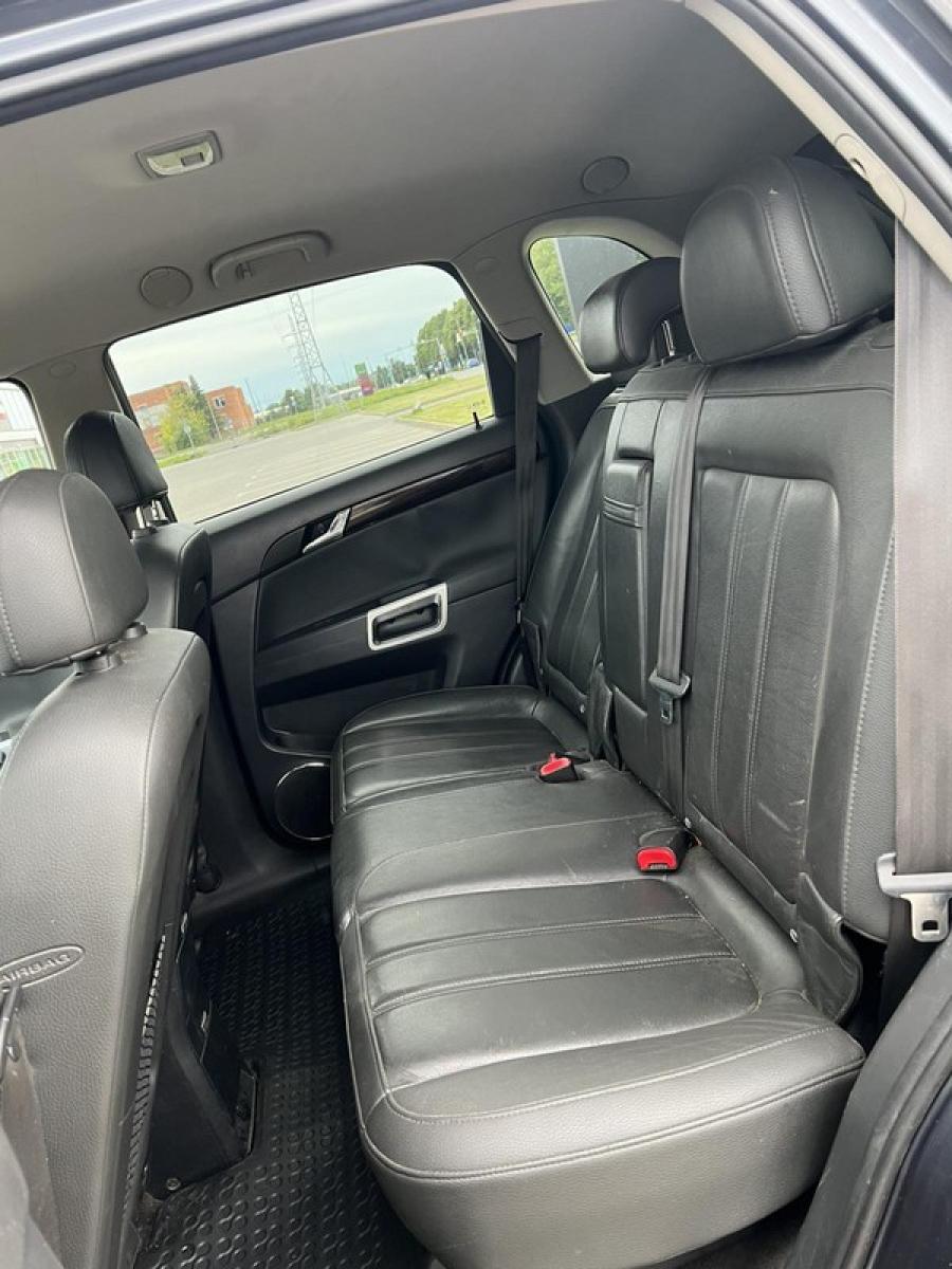 Pelēks Opel Antara 2007 Narva, ar dzinēja tilpumu 2.00 L un nobraukumu 235 tūkst. km par 2499 €, foto 21 vietnē AUTOMOTO.COM.LV
