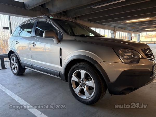 Grey Opel Antara 2009 in Tallinn, with an engine capacity of 2.00 L and mileage of 74 thousand km for 7000 €, photo 1 on AUTOMOTO.COM.LV