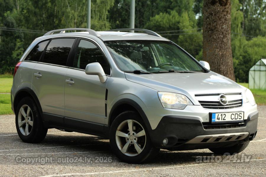 Grey Opel Antara 2009 in Tartu, with an engine capacity of 2.00 L and mileage of 278 thousand km for 2999 €, photo 1 on AUTOMOTO.COM.LV