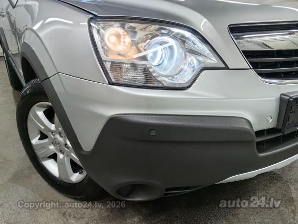 Pelēks Opel Antara 2012 Viljandi, ar dzinēja tilpumu 2.20 L un nobraukumu 130 tūkst. km par 6790 €, foto 3 vietnē AUTOMOTO.COM.LV