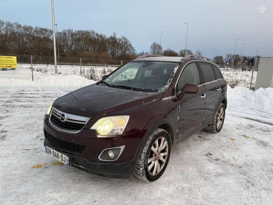 Red Opel Antara 2014 in Taurage, with an engine capacity of 2.23 L and mileage of 197 thousand km for 5000 €, photo 1 on AUTOMOTO.COM.LV