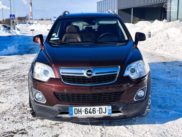 Red Opel Antara 2014 in Siauliai, with an engine capacity of 2.20 L and mileage of 197 thousand km for 6550 €, photo 3 on AUTOMOTO.COM.LV