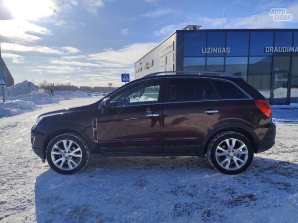 Red Opel Antara 2014 in Siauliai, with an engine capacity of 2.20 L and mileage of 197 thousand km for 6550 €, photo 7 on AUTOMOTO.COM.LV