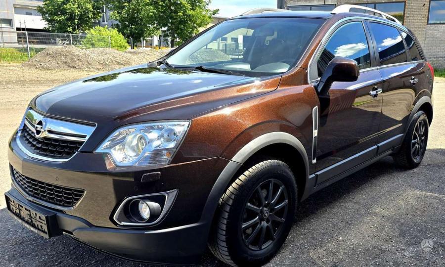 Red Opel Antara 2014 in Kretinga, with an engine capacity of 2.23 L and mileage of 184 thousand km for 6150 €, photo 8 on AUTOMOTO.COM.LV