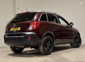 Red Opel Antara 2015 in Klaipeda, with an engine capacity of 2.23 L and mileage of 195 thousand km for 6999 €, photo 4 on AUTOMOTO.COM.LV