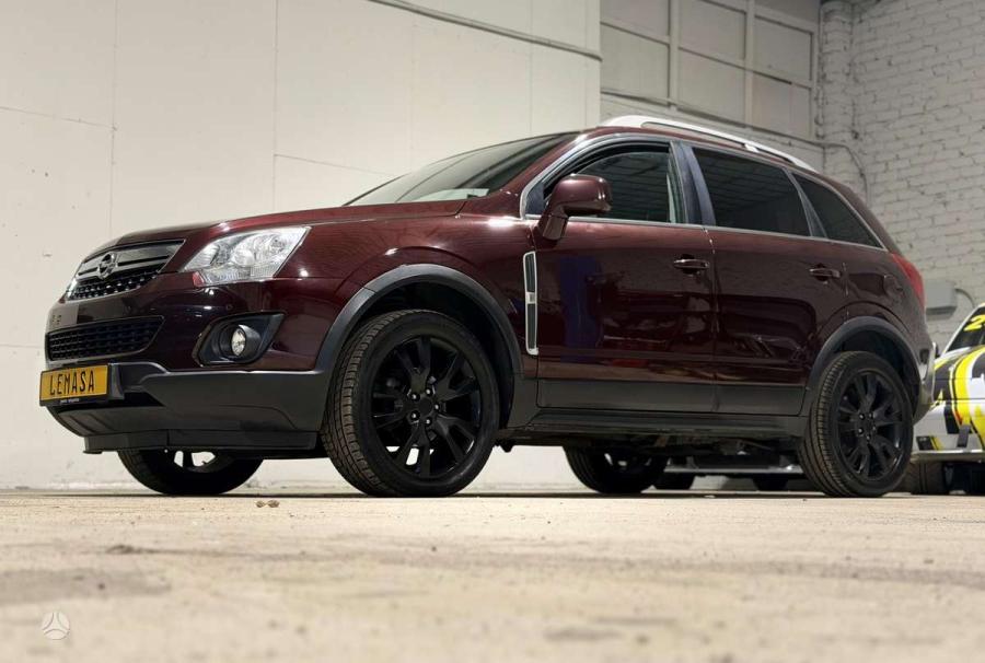 Red Opel Antara 2015 in Klaipeda, with an engine capacity of 2.23 L and mileage of 195 thousand km for 6999 €, photo 17 on AUTOMOTO.COM.LV