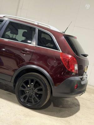 Red Opel Antara 2015 in Klaipeda, with an engine capacity of 2.23 L and mileage of 195 thousand km for 6999 €, photo 24 on AUTOMOTO.COM.LV