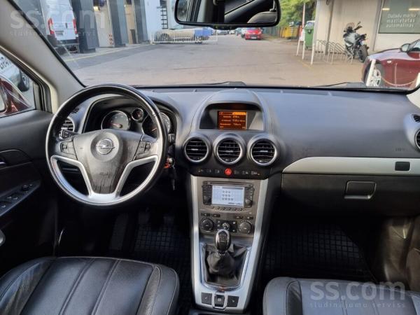 Sarkans Opel Antara 2015 Rīga, ar dzinēja tilpumu 2.20 L un nobraukumu 180 tūkst. km par 5800 €, foto 7 vietnē AUTOMOTO.COM.LV