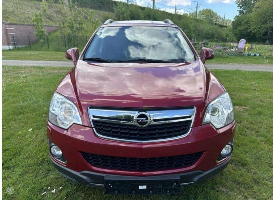 Red Opel Antara 2016 in Kaunas, with an engine capacity of 2.23 L and mileage of 203 thousand km for 7350 €, photo 7 on AUTOMOTO.COM.LV