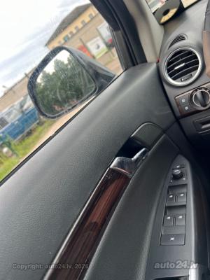 Opel Antara 2007 Narva, ar dzinēja tilpumu 2.00 L un nobraukumu 235 tūkst. km par 2499 €, foto 15 vietnē AUTOMOTO.COM.LV