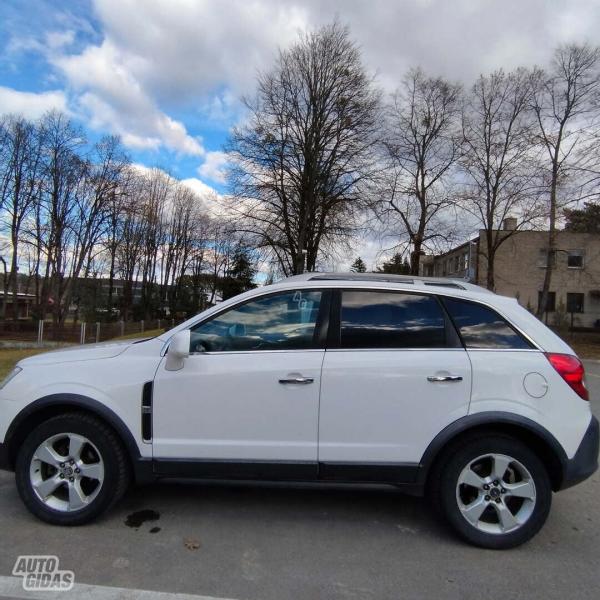 White Opel Antara 2008 in Kaunas, with an engine capacity of 2.00 L and mileage of 317 thousand km for 2950 €, photo 2 on AUTOMOTO.COM.LV