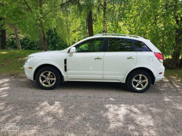 White Opel Antara 2009 in Vilnius, with an engine capacity of 3.60 L and mileage of 278 thousand km for 2699 €, photo 5 on AUTOMOTO.COM.LV